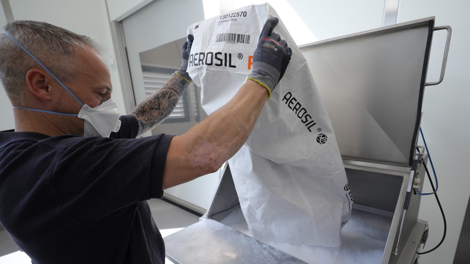 powder handling solutions for bulk materials