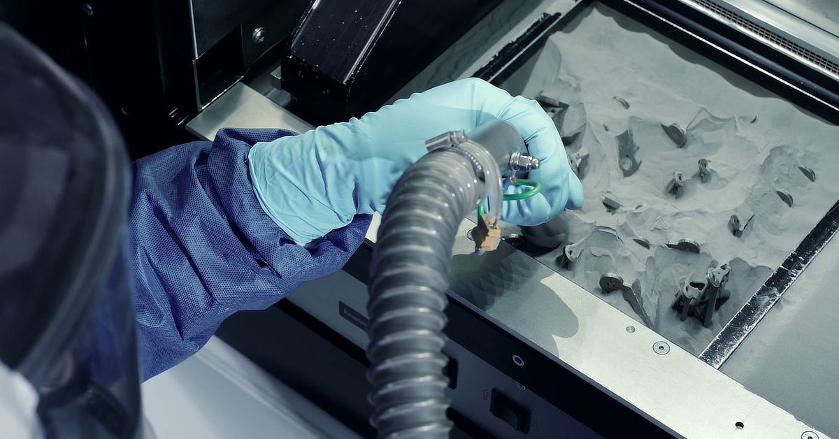 Recovery of excess metal powder after 3D printing